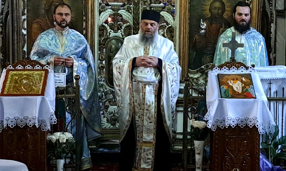 FOTO: Preot cu trei facultăți, noul paroh al BISERICII USPENIA Botoșani ...
